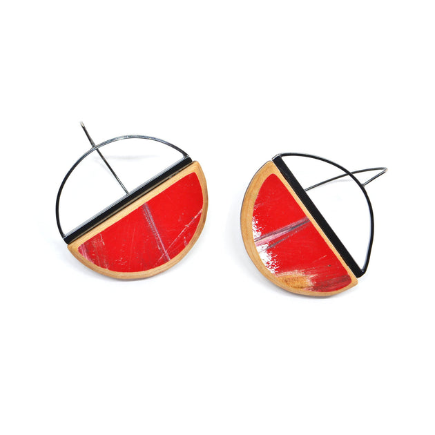 Tara Locklear Earrings: Diameter Threaders – ESSE Purse Museum & Store