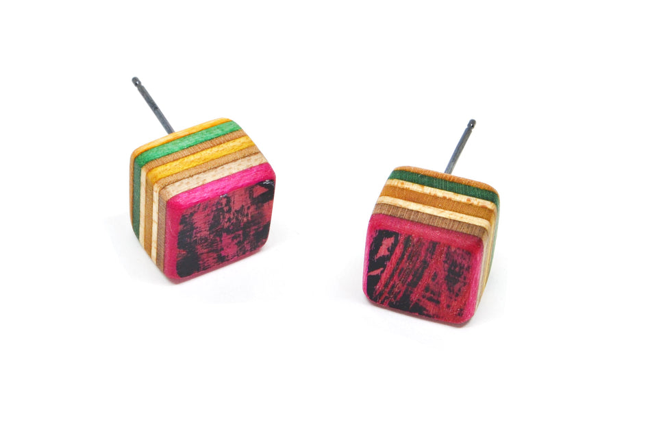 Tara Locklear Earrings: Cube Posts – ESSE Purse Museum & Store